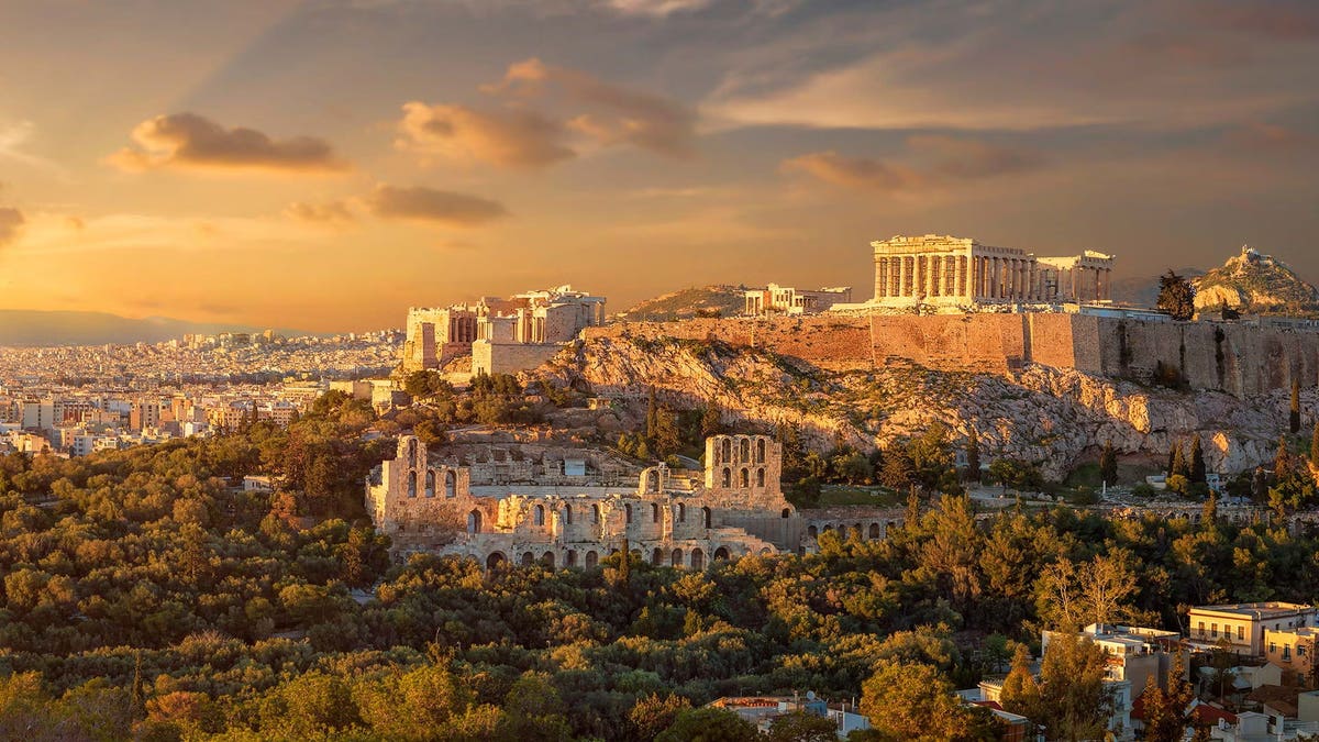 Book flights from Doha (DOH) to Athens (ATH) | Qatar Airways