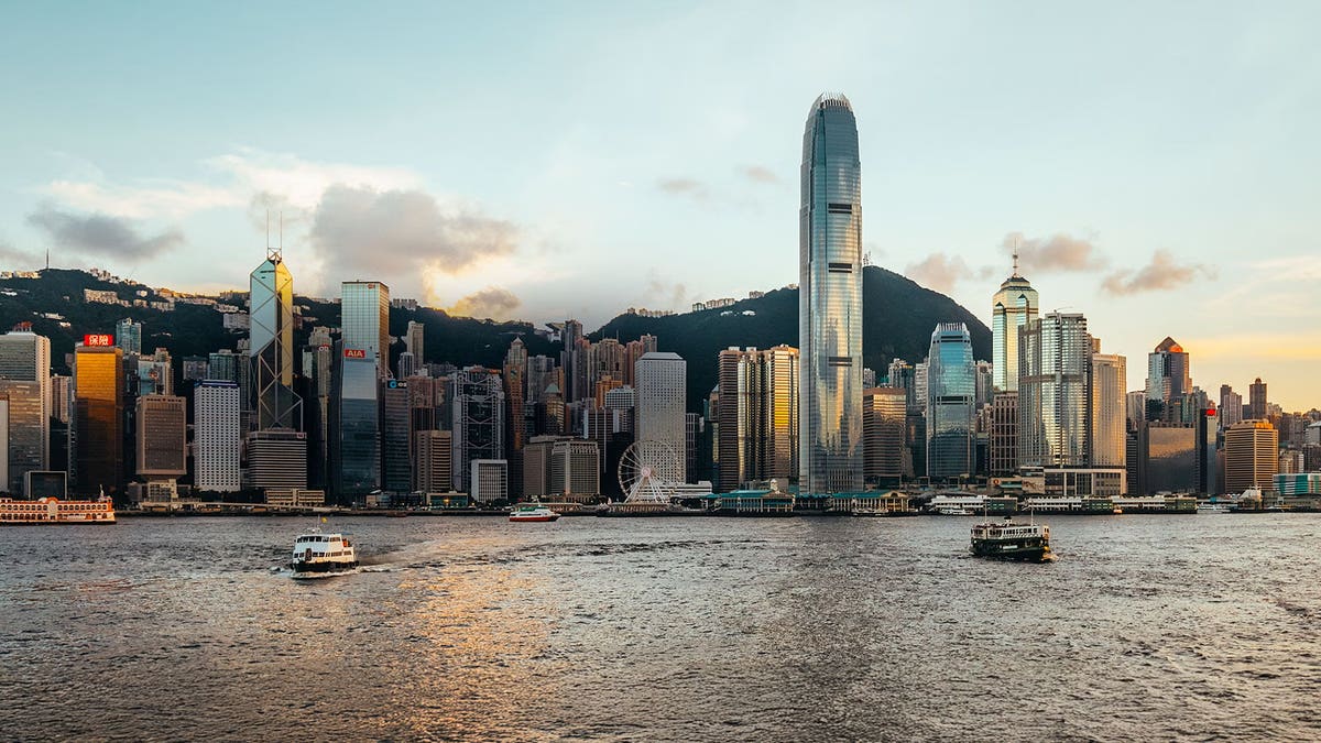 Book flights from Doha (DOH) to Hong-Kong (HKG) | Qatar Airways